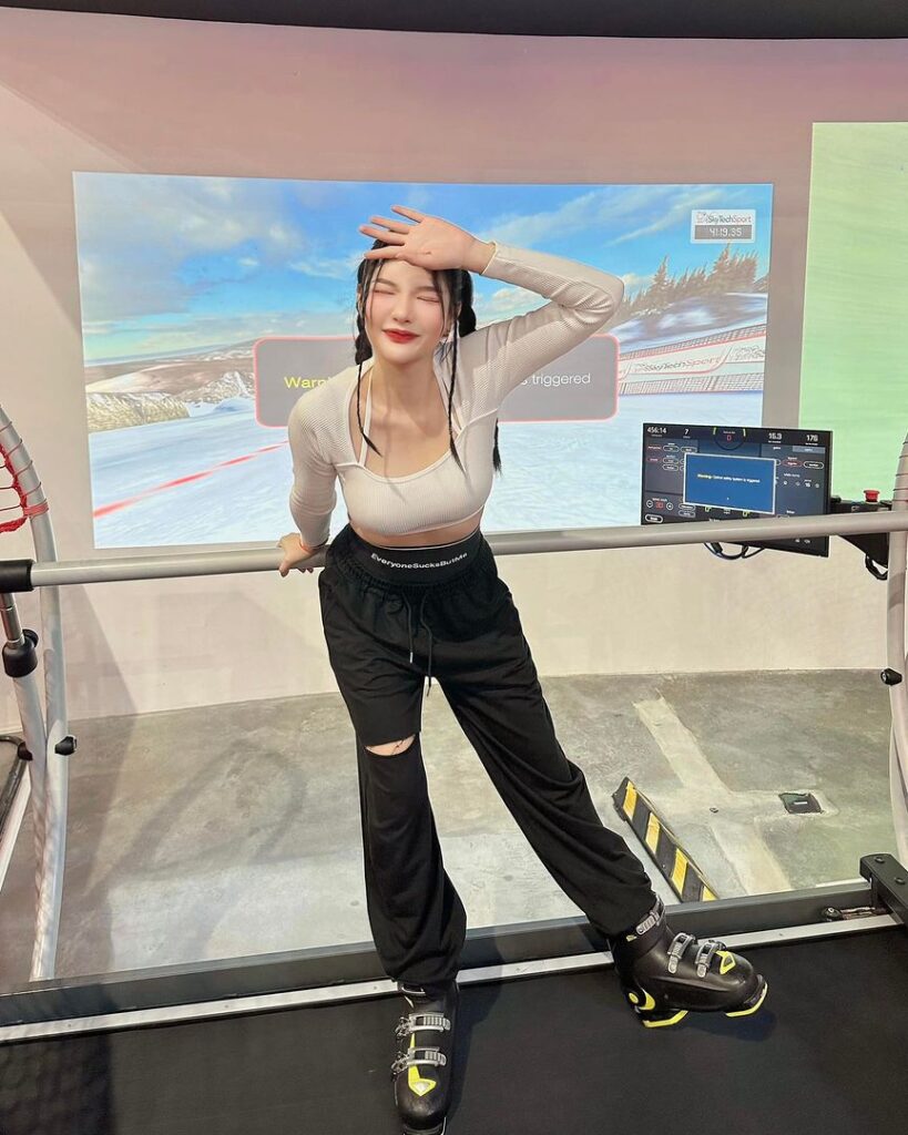 น้องลูกหว้า ดีเจ สาวสวย หุ่นแซ่บ ทีเด็ด Onlyfans สุดร้อนแรง